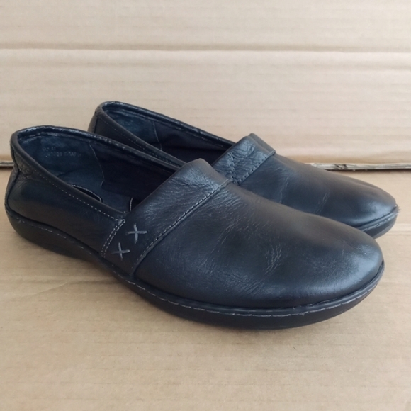 b.o.c. | Shoes | Boc Born Concept Howell Womens Comfort Slip On Flats Size 95 Black Leather ...